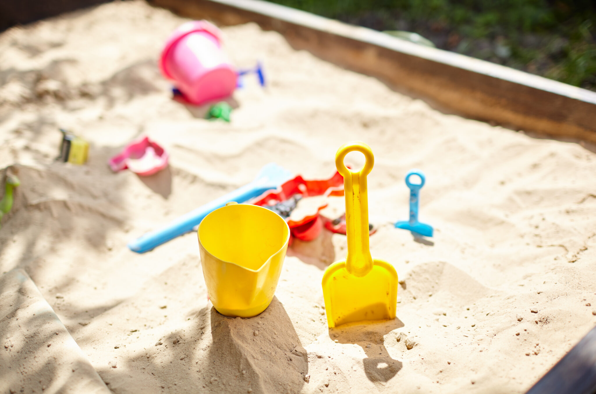 Guide: Creating a Sandbox Play Area - Holliday Sand and Stone